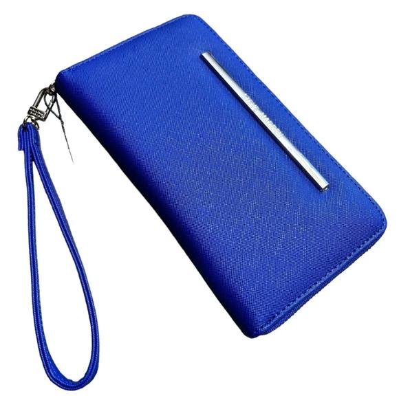 Steve Madden | Bags | Steve Madden Blue Walletwristlet | Poshmark